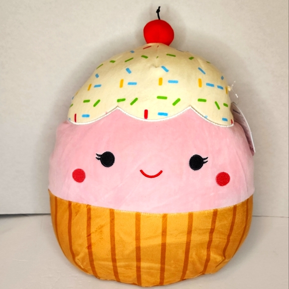 Squishmallows | Toys | Clara Pink Cupcakeice Cream Sundae Original ...